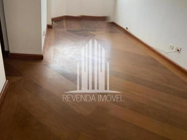 Apartamento à venda na Mooca, São Paulo SP: 2 quartos, 1 banheiro, 1 vaga de garagem, 55m² de área