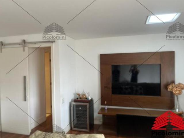 Apartamento à venda na Mooca, São Paulo SP: 3 quartos, 2 banheiros, 2 vagas, 120m² de área!