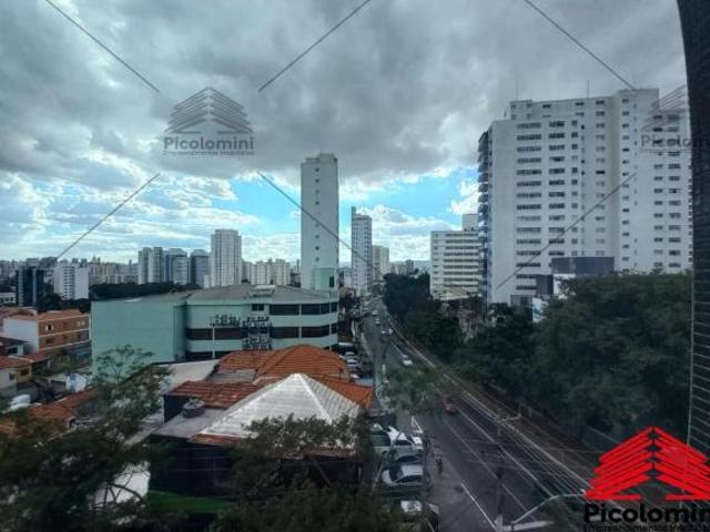 Apartamento a venda na Mooca, 1 por andar, repleto de armários, todo envidraçado, 3 dormitórios, 2 s