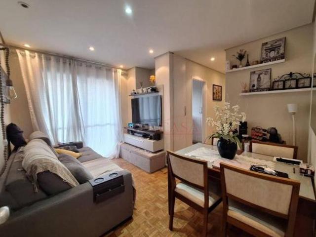 Apartamento à Venda na Mooca. 2 dormitórios, sacada, 1 vaga de garagem. à venda São Paulo/SP