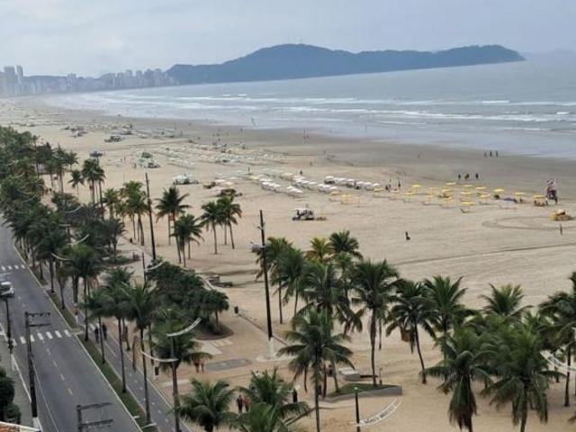 Apartamento à venda na Ocian, em Praia Grande SP