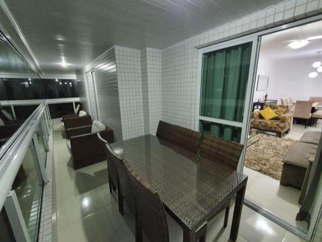 Apartamento à venda na Ocian, em Praia Grande SP