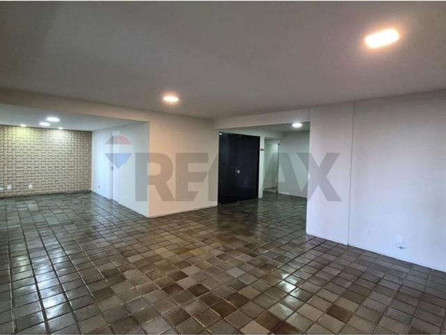 Apartamento a venda na Av. Boa Viagem!