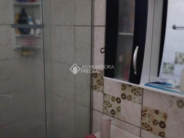 Apartamento à venda na Av. Farrapos, Bairro Floresta, Porto Alegre!