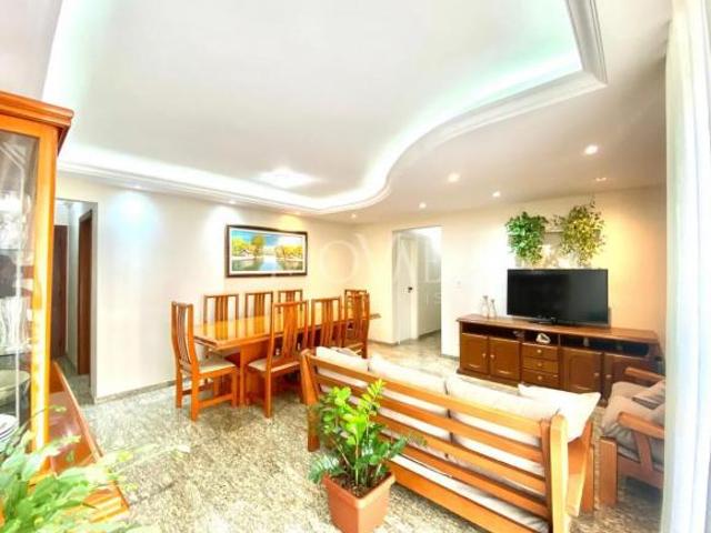 Apartamento à Venda na Avenida Cidade Jardim
