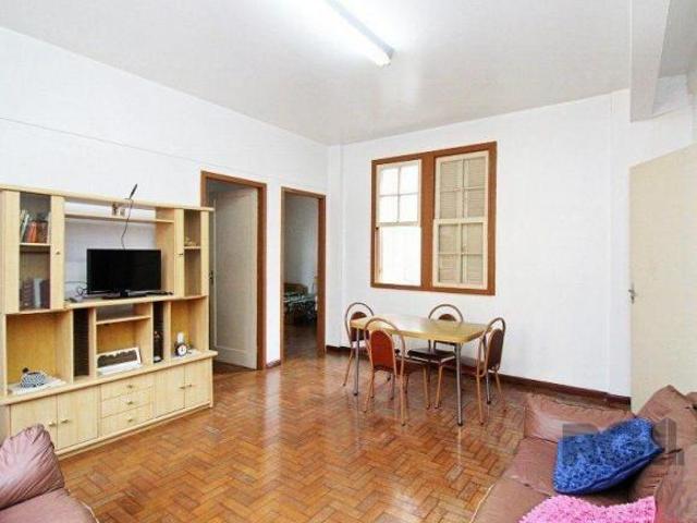 Apartamento a venda na Avenida Alberto Bins com 4 quartos, 2 banheiros, elevador