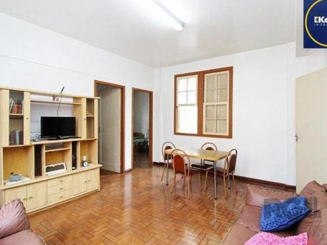 Apartamento a venda na Avenida Alberto Bins com 4 quartos, 2 banheiros, elevador