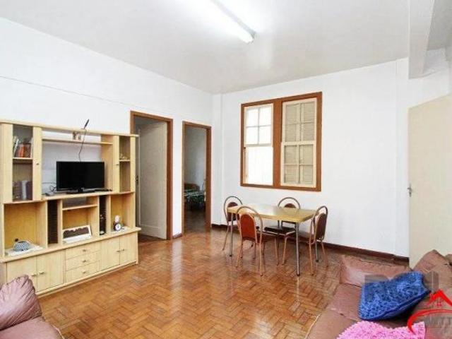 Apartamento a venda na Avenida Alberto Bins com 4 quartos, 2 banheiros, elevador