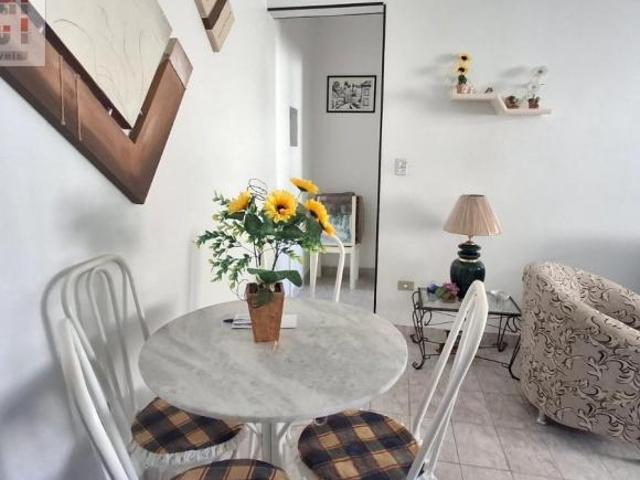 Apartamento à venda na Aviação em Praia Grande SP: 1 quarto, 1 sala, 1 banheiro, 1 vaga, 65m² de áre