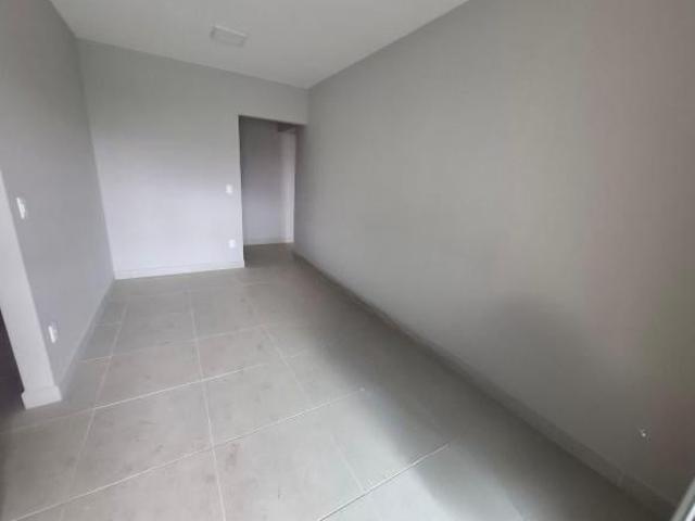 Apartamento à venda na Aviação em Praia Grande SP