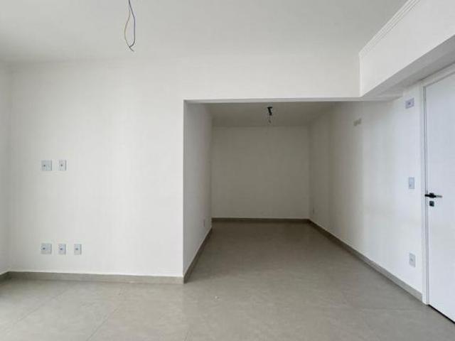 Apartamento à venda na Aviação, em Praia Grande SP
