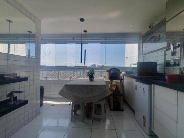Apartamento a venda na Aviação em Praia Grande SP