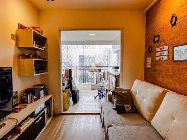 Apartamento à venda na Aclimação com 63m², 2 quartos e 2 vagas
