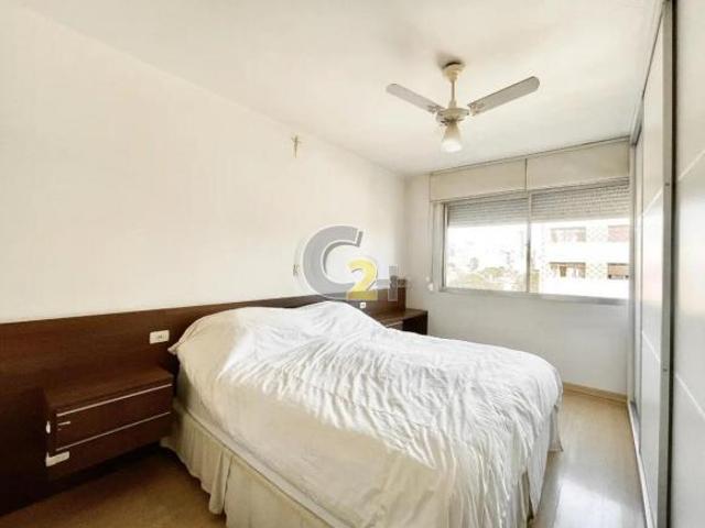Apartamento a venda na Aclimação com 3 quartos, 1 vaga