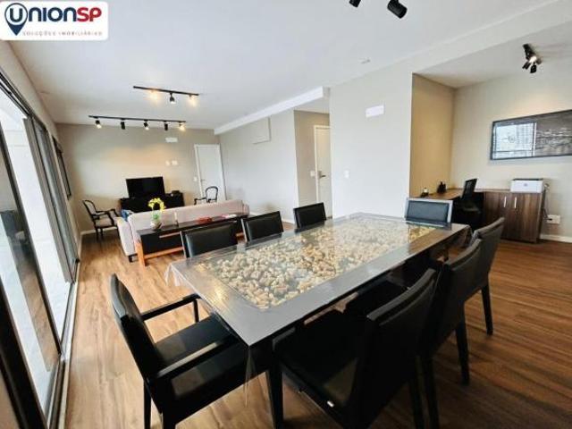 Apartamento à venda na Aclimação, São Paulo