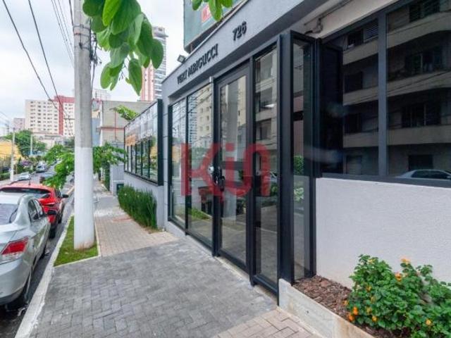 Apartamento à venda na Aclimação, São Paulo SP: 2 quartos, 1 suíte, 2 banheiros, 1 vaga, 65m² Impe