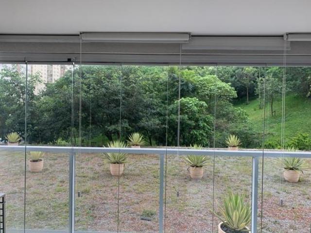 Apartamento à venda na Aclimação, São Paulo SP: 2 quartos, 1 suíte, 2 salas, 2 banheiros, 1 vaga de