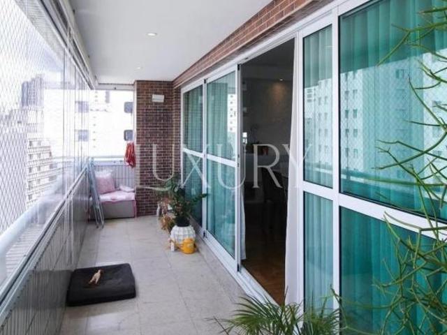 Apartamento à venda na Aclimação, 163 m², 3 suítes, 3 vagas