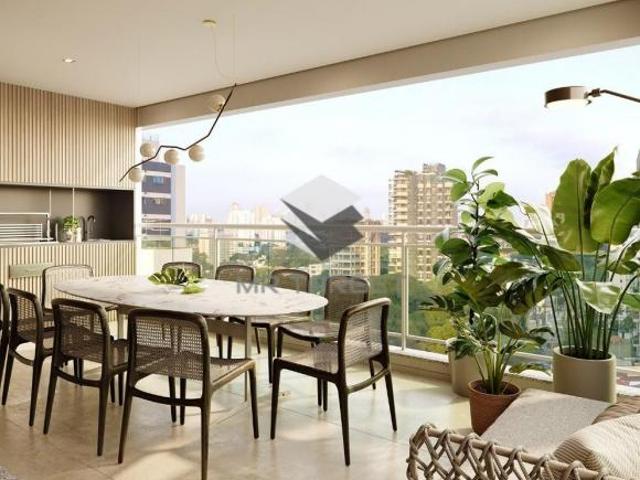 Apartamento a venda na Aclimação  4 dormitórios  2 suítes  3 vagas de carro  150m²  próximo ao Metrô