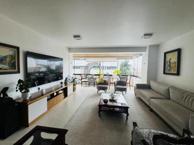 Apartamento a venda na Aclimação, 4 quartos, 3 suites, 3 vagas de garagem