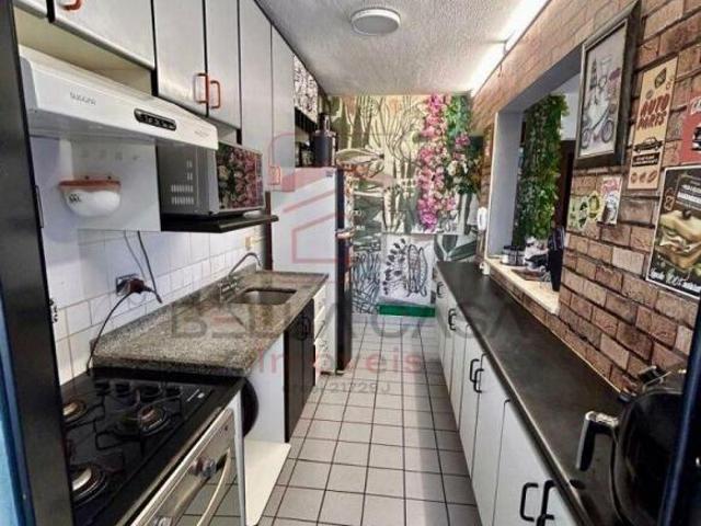 Apartamento a venda na Aclimação, 65 m², 2 dormitórios e 1 vaga