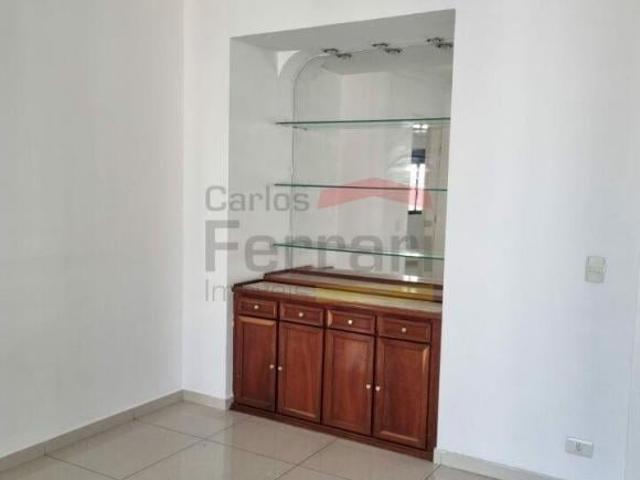 Apartamento á venda na Água Fria 2 dormitórios e 1 vaga, 105m