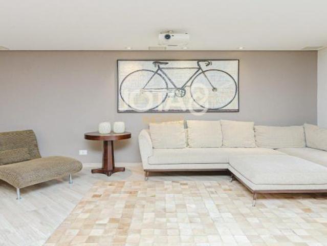 Apartamento à venda na Água Verde