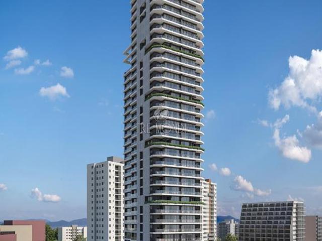 Apartamento à venda na Água Verde
