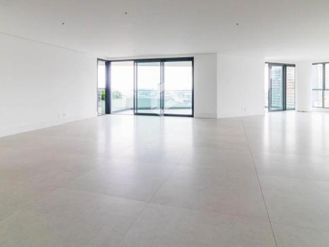 Apartamento à venda na Água Verde