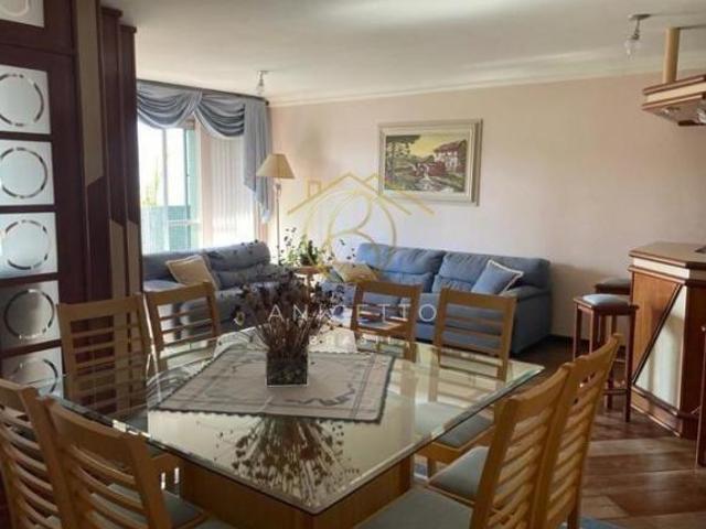 Apartamento à venda na Água Verde