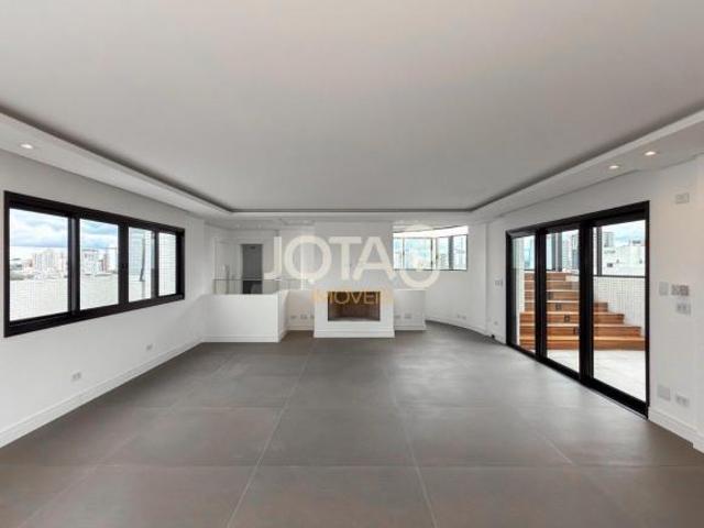Apartamento à venda na Água Verde