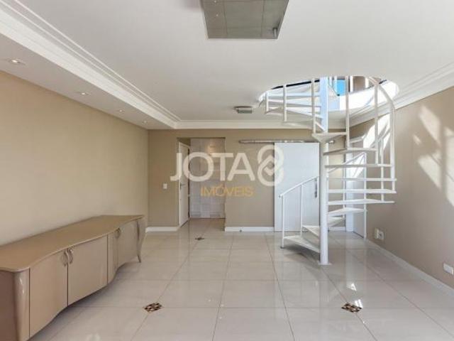 COBERTURA PARA RETROFIT COM TRÊS QUARTOS NO ÁGUA VERDE