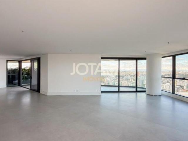 Apartamento à venda na Água Verde