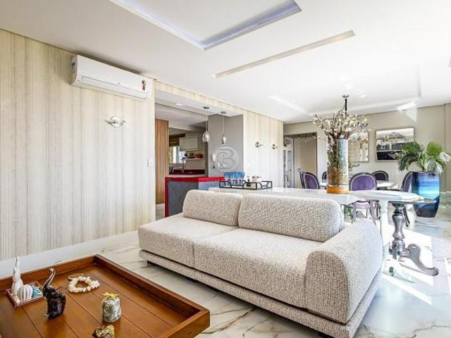 Apartamento à venda na Água Verde