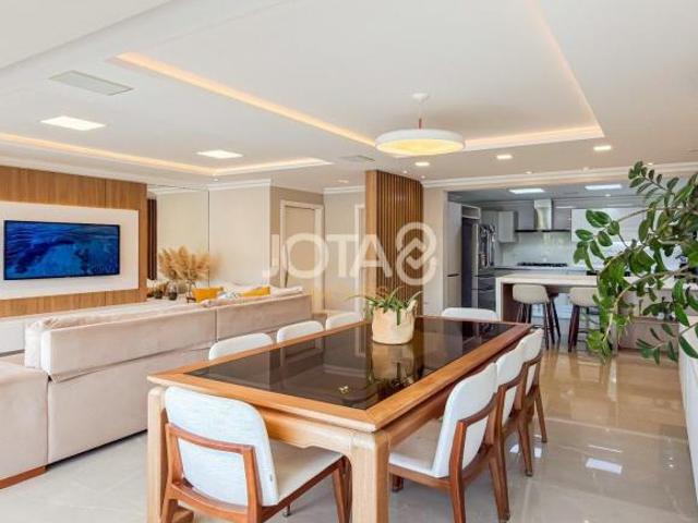 Apartamento à venda na Água Verde
