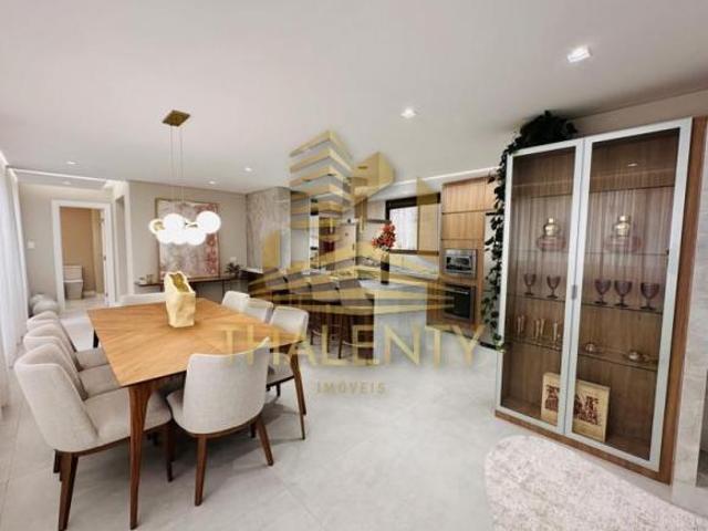 Apartamento à venda na Água Verde