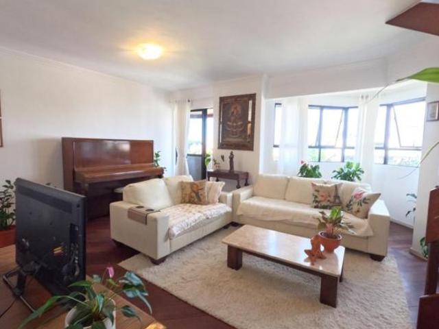 Apartamento à venda na Água Verde