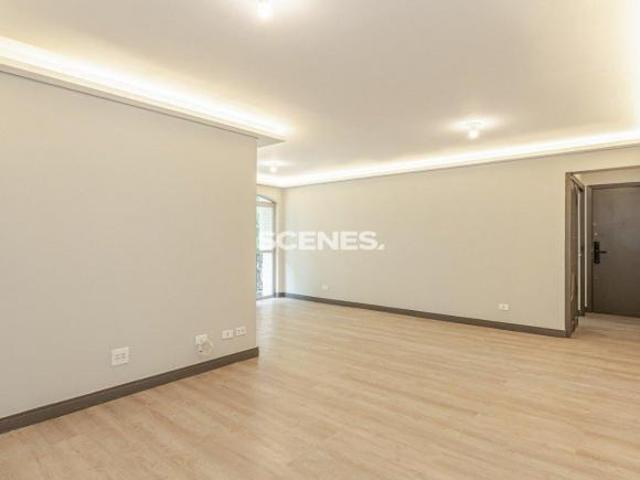 Apartamento à venda na Água Verde