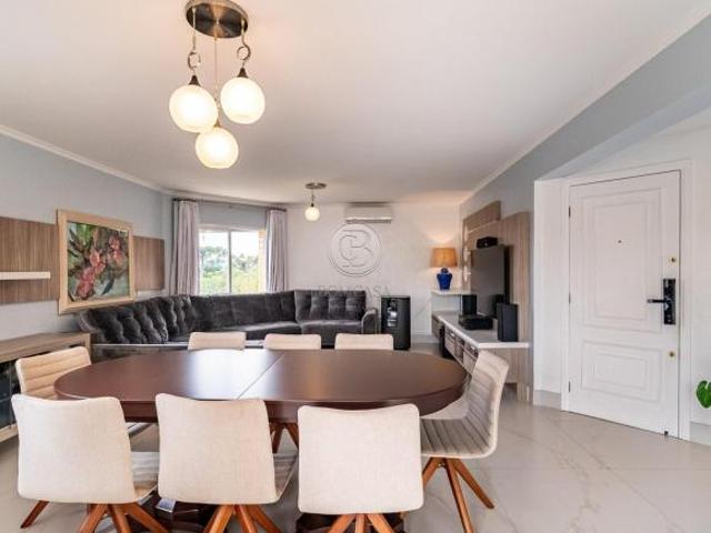 Apartamento à venda na Água Verde