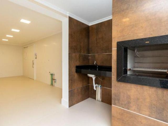 Apartamento à venda na Água Verde