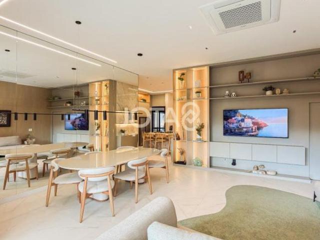 Apartamento à venda na Água Verde