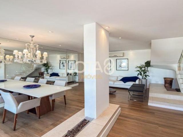 COBERTURA MOBILIADA COM 3 QUARTOS E JACUZZI NO ÁGUA VERDE