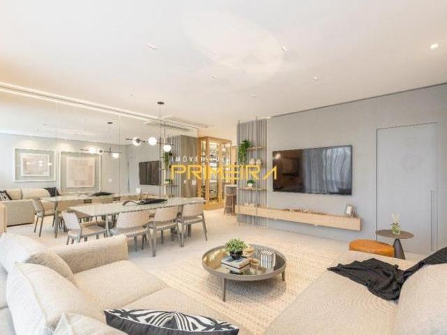 Apartamento à venda na Água Verde