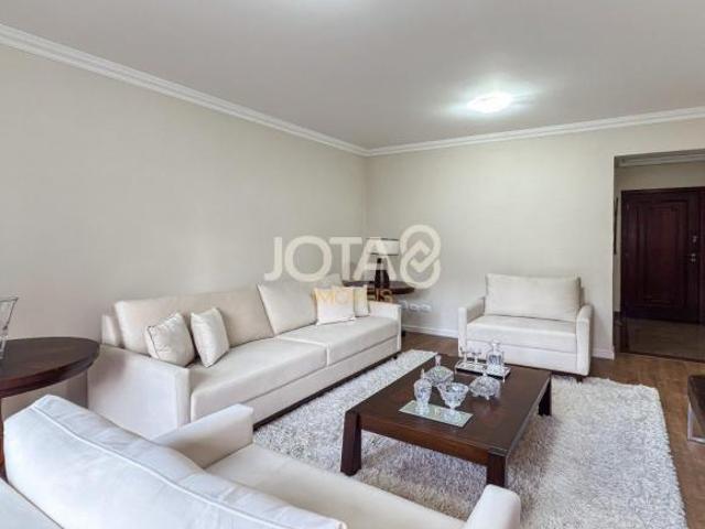 Apartamento à venda na Água Verde