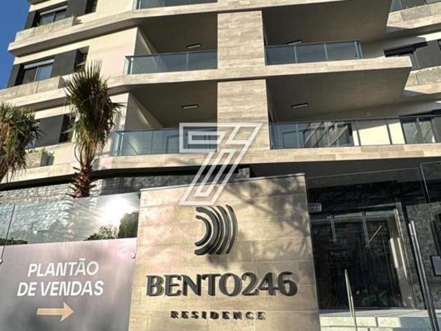 Apartamento à venda na Água Verde