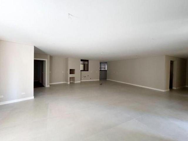 Apartamento à venda na Água Verde