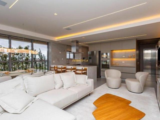 Apartamento à venda na Água Verde