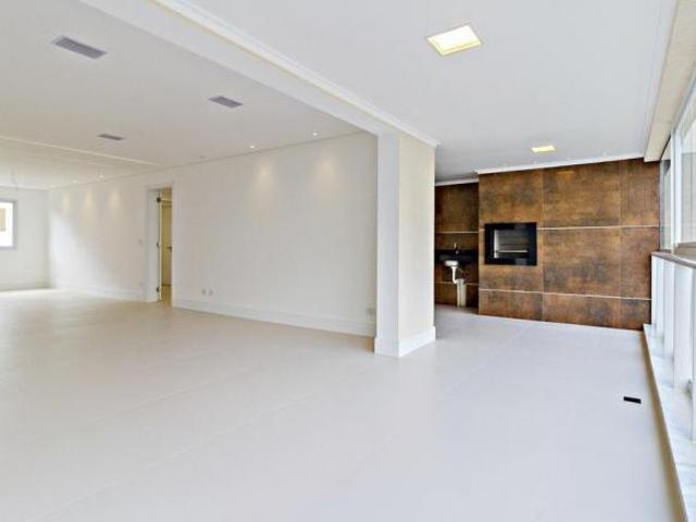 Apartamento à venda na Água Verde