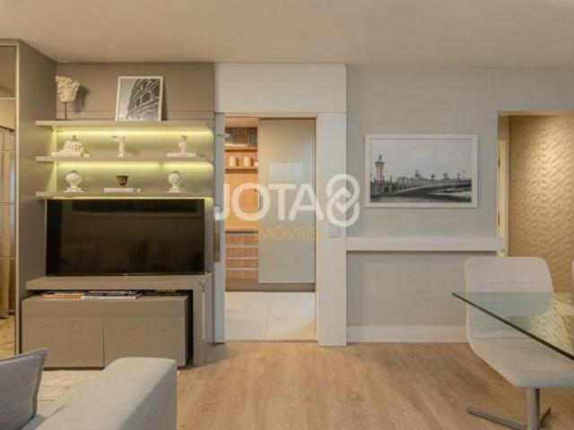 Apartamento à venda na Água Verde