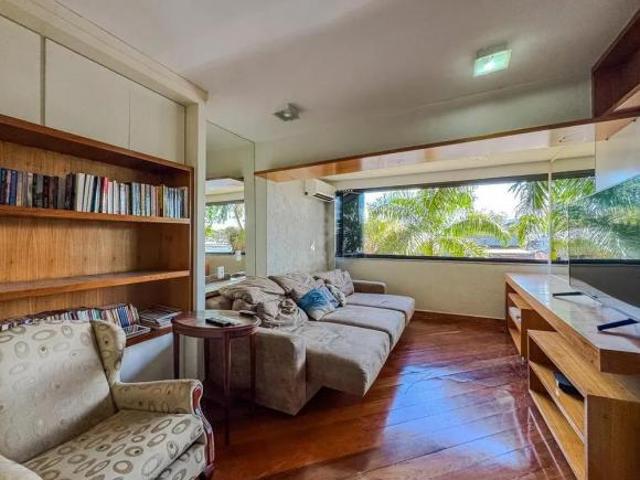 Apartamento à venda na Asa Norte